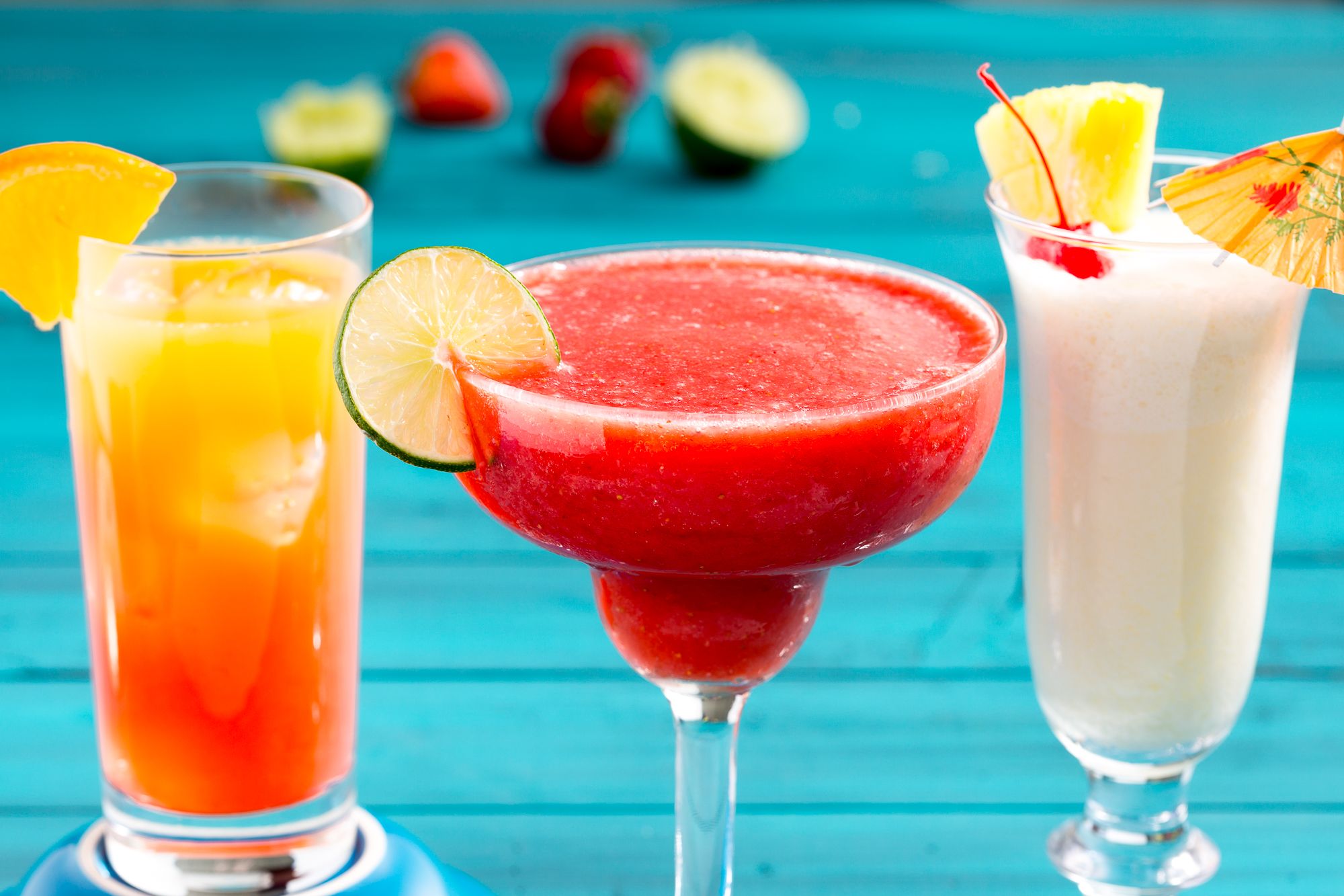 16 Cocktails From Around The World That'll Have You Feeling Like